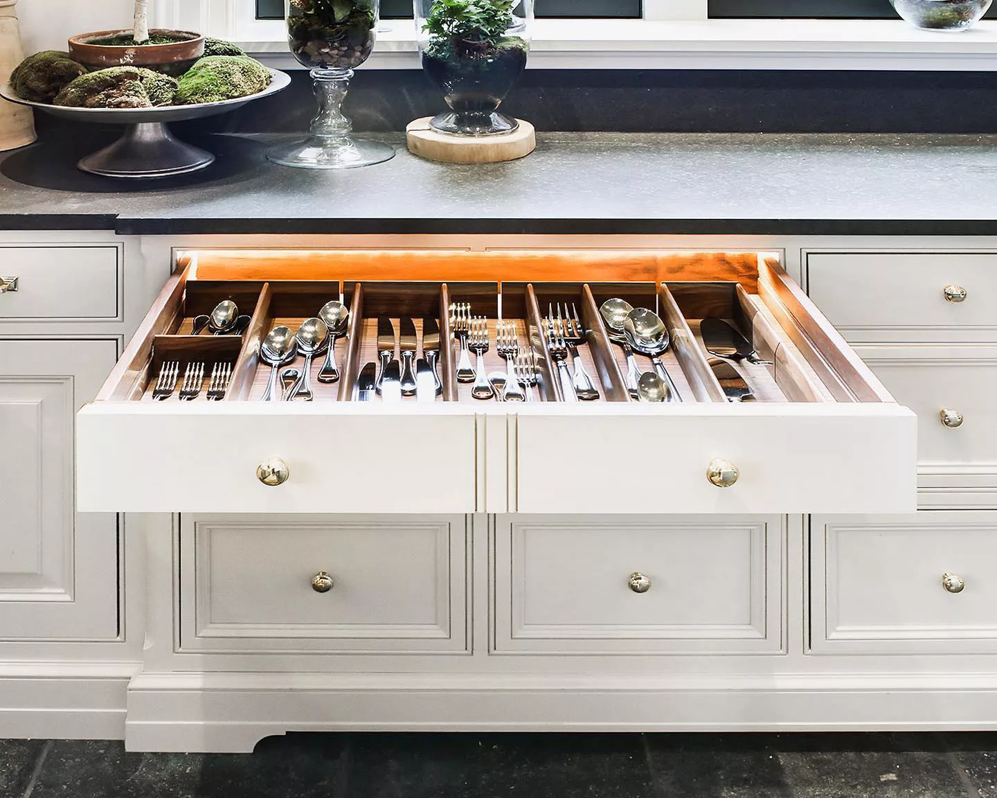 Custom Cabinet Design for a Perfect Space - QCCI